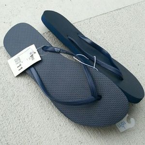 Mossimo Supply Co. | Shoes | Mossimo Comfortable Flip Flop Sandals Navy ...